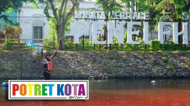 Balapan Stand Up Paddle di Kalimas Berhadiah Domba